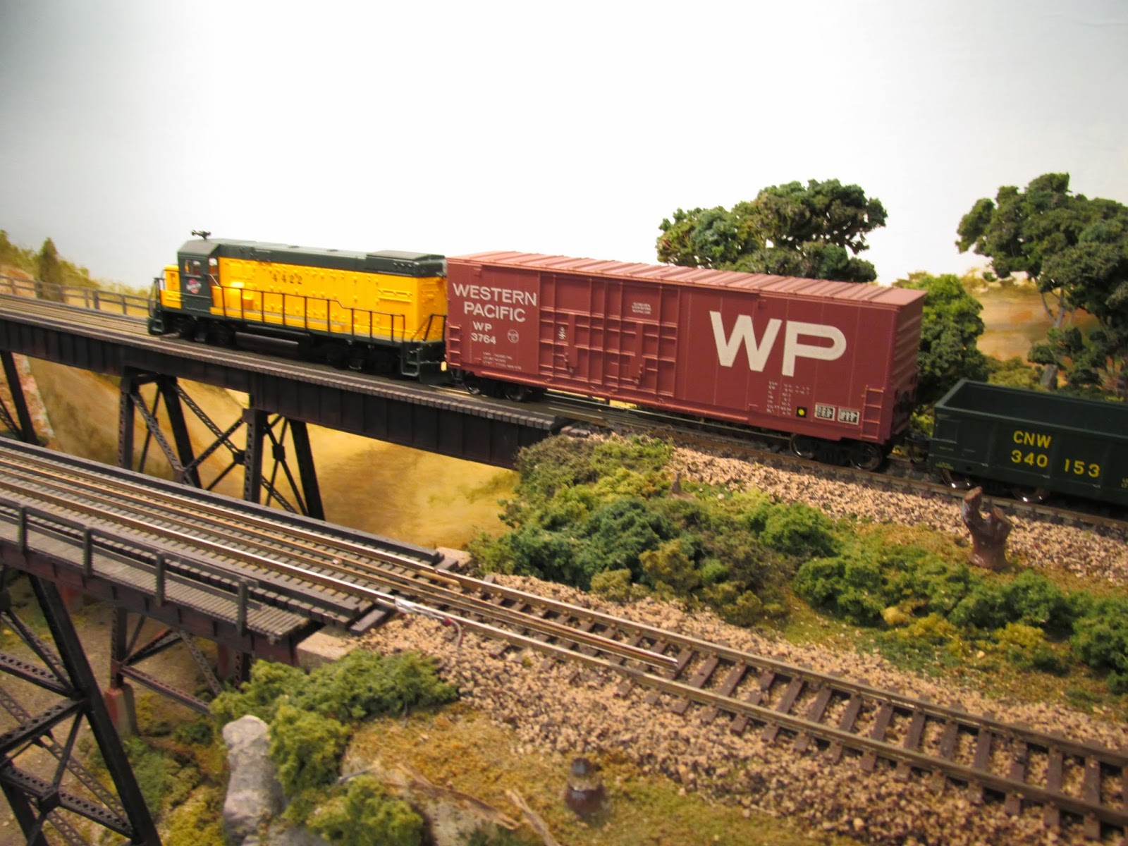 Eddie's Rail Fan Page: A Chicago & NorthWestern Railroad freight train ...